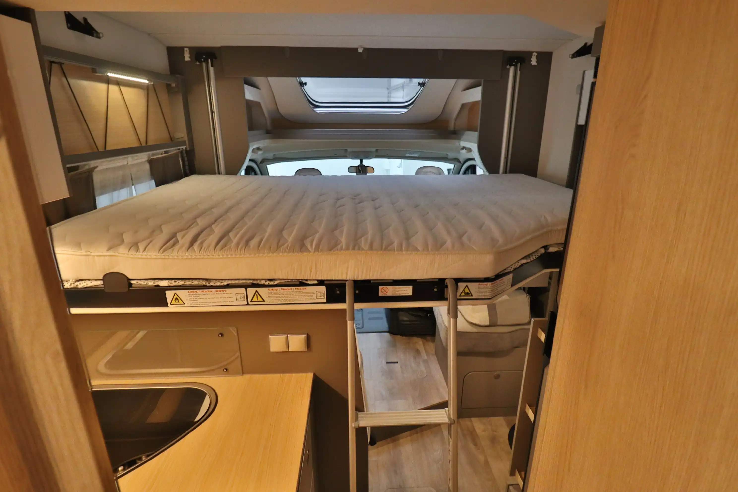 LMC Tourer Lift H 730 G beim Wohnmobilpark in Bad Honnef kaufen